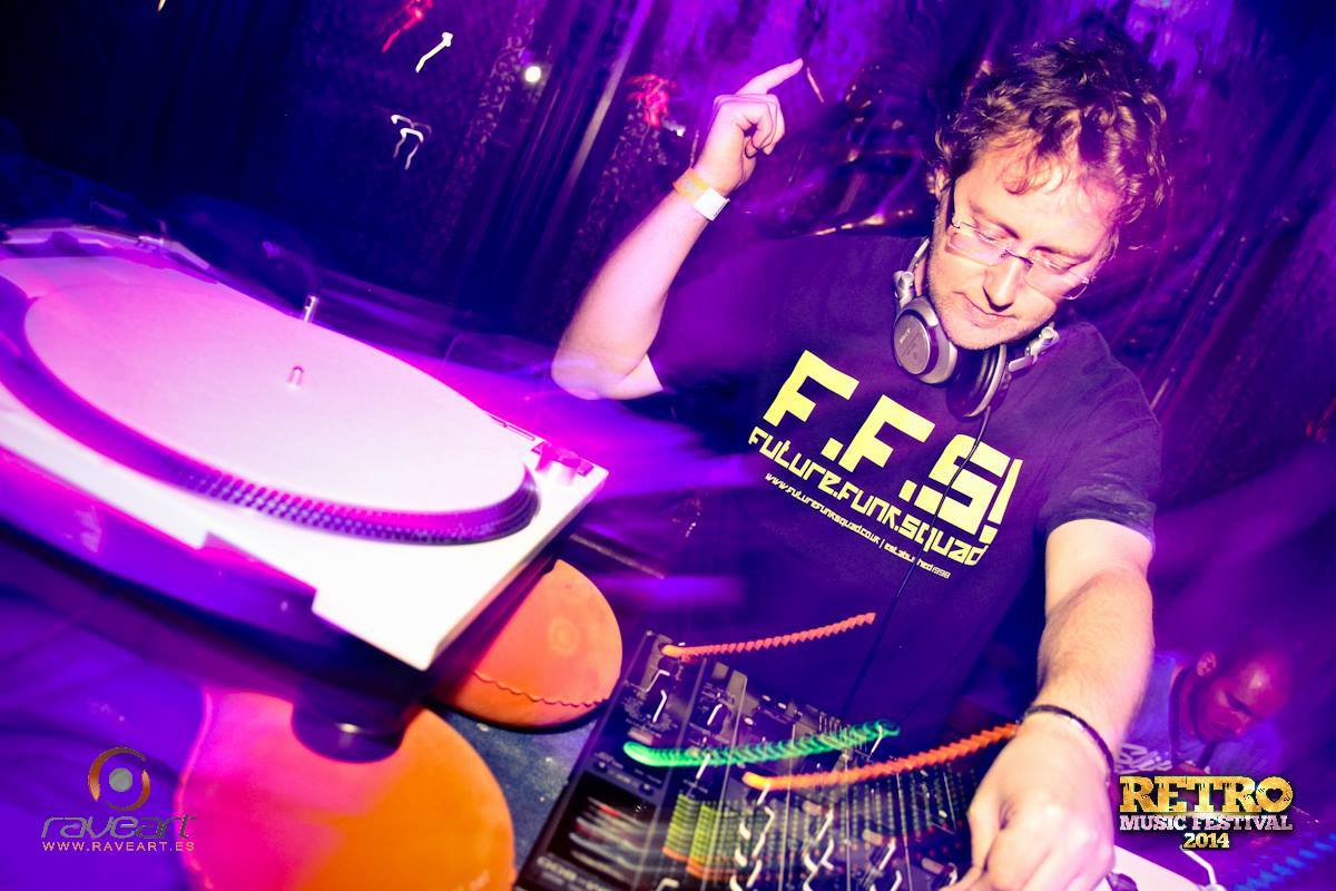 FUTURE FUNK SQUAD - Cheeky Music